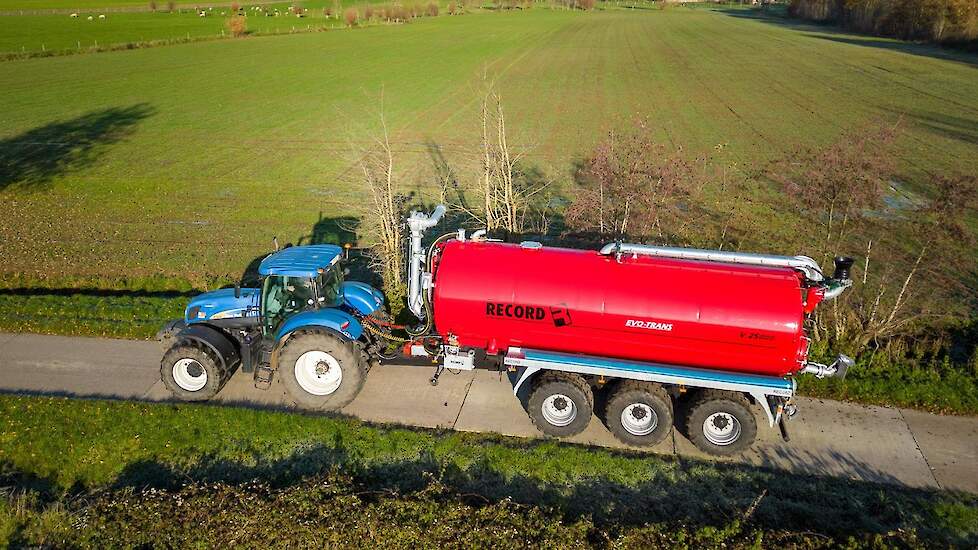 Nieuw Record Trailers: de Evo-Trans V 25000 | Trekkerweb.nl - Mechanisatienieuws voor de ...
